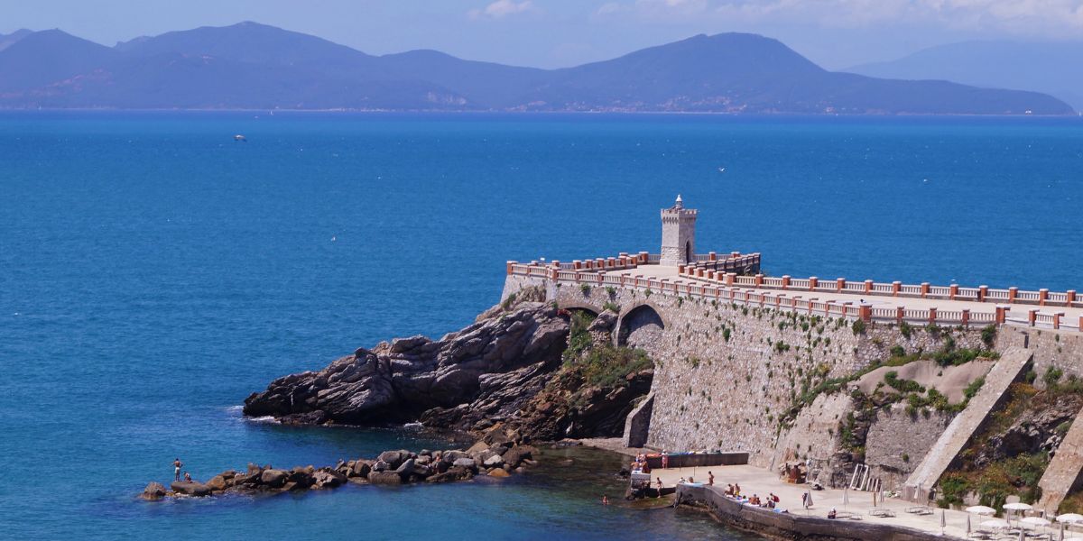Piombino Travel Guide, Ferry Schedules & Tickets | Ferryhopper