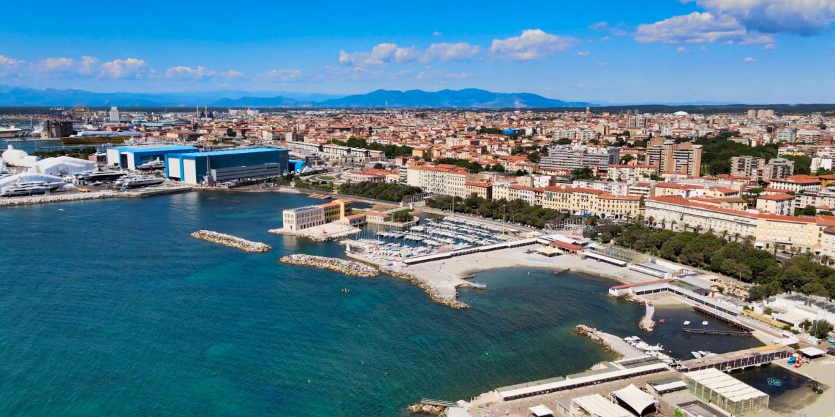 Ferries Livorno (2026) : Horarios y Billetes | Ferryhopper
