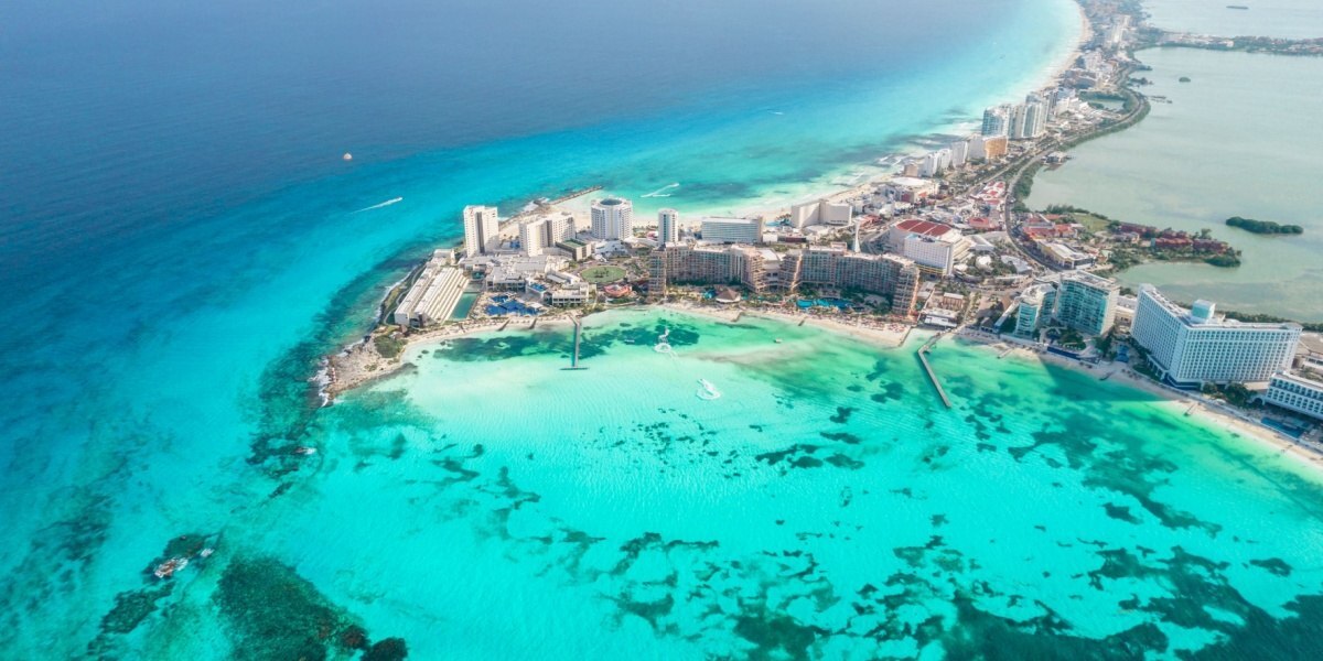 Ferries Cancún (2026) : Horarios y Billetes | Ferryhopper