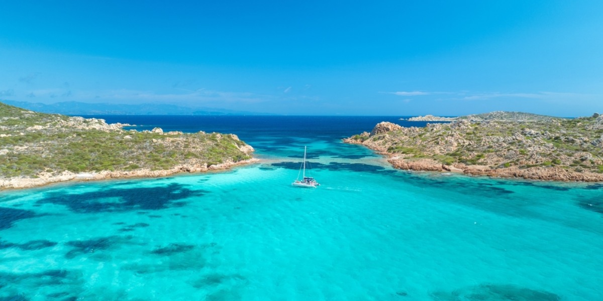 Promy Sardynia w 2025 roku: bilety i rozkłady rejsów | Ferryhopper