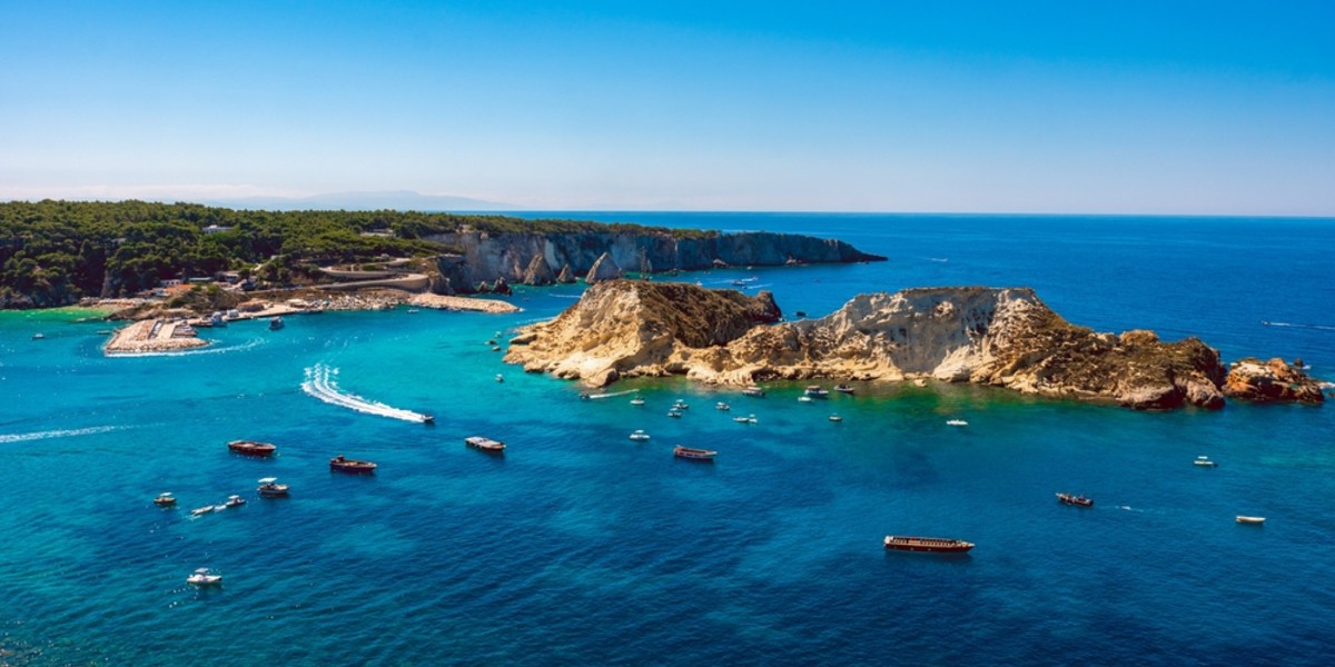 Traghetti Isole Tremiti 2026: Orari, Offerte e Biglietti | Ferryhopper