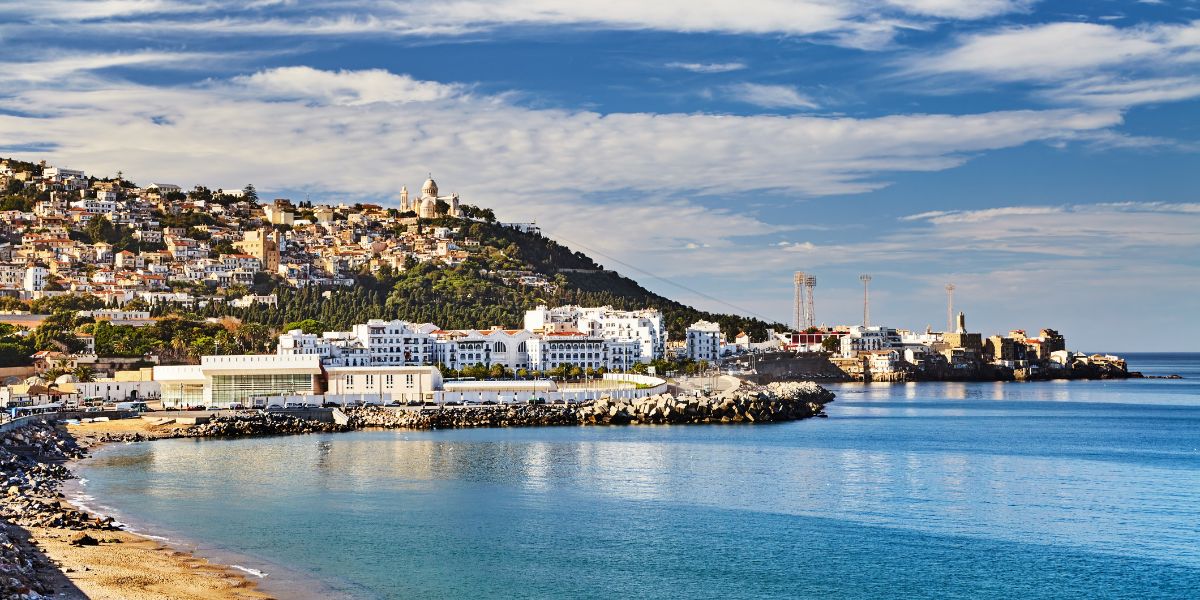 Traversée Sète - Alger : Bateaux, Billets & Horaires en 2026 | Ferryhopper