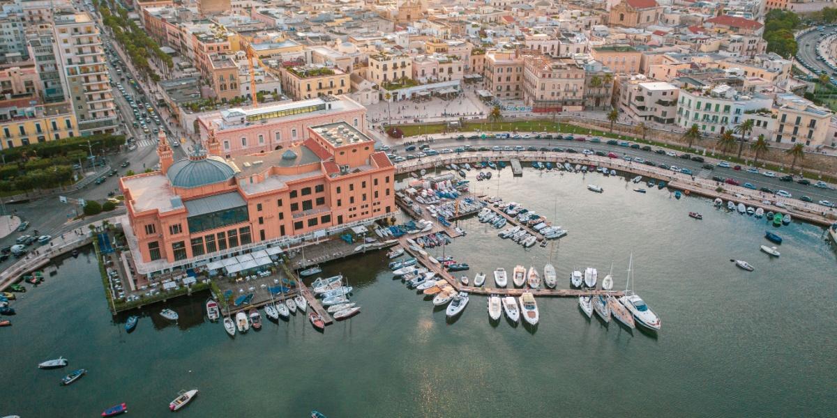 Dubrovnik - Bari: Ferries, Bilhetes e Horários 2025 | Ferryhopper