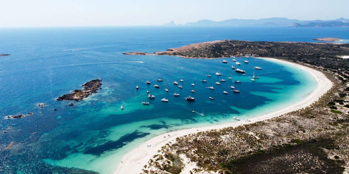 Ferry Ibiza - Formentera: Horarios de Barco 2026 y Precios Baratos ...