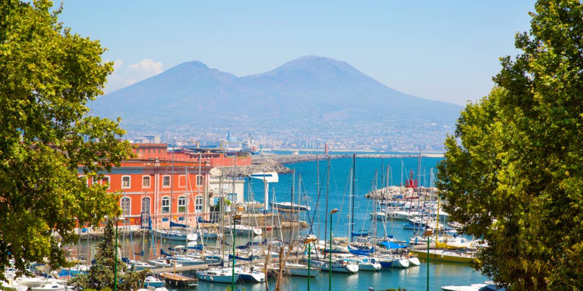 Bateau Positano - Naples : Traversées, Billets & Horaires | Ferryhopper