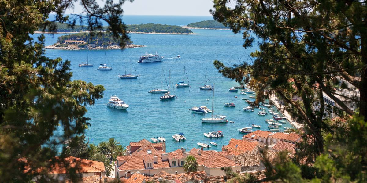 Milna-Hvar Ferry, Tickets, Schedules | Ferryhopper