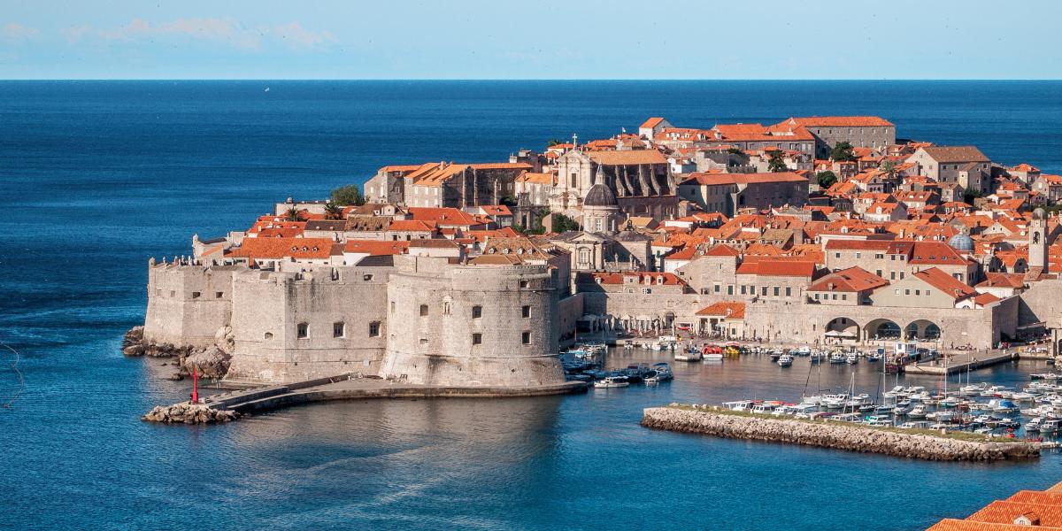 Korčula – Split: trajekt, karte, rasporedi | Ferryhopper