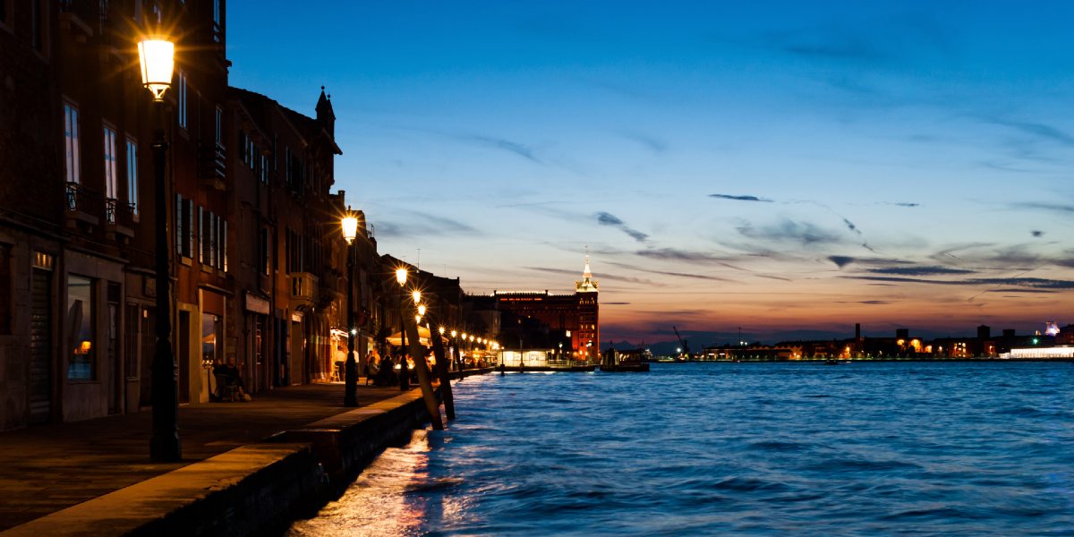 Traghetti Patrasso - Venezia 2026: Orari, Prezzi e Biglietti | Ferryhopper