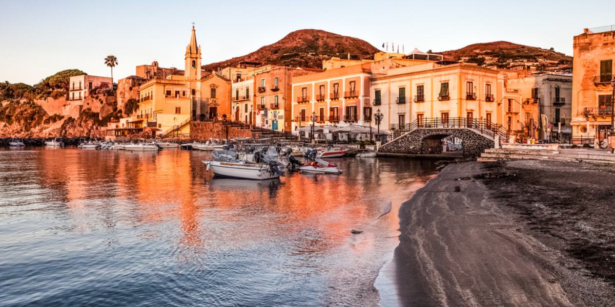 Sapri-Lipari Ferry, Tickets, Schedules | Ferryhopper