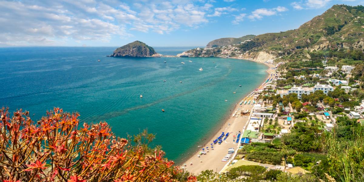 Traghetti Capri - Ischia 2026: Orari, Prezzi e Biglietti | Ferryhopper