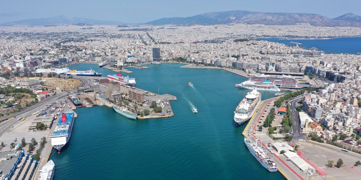 Santorini – Pirej trajekt, karte i raspored 2025 | Ferryhopper