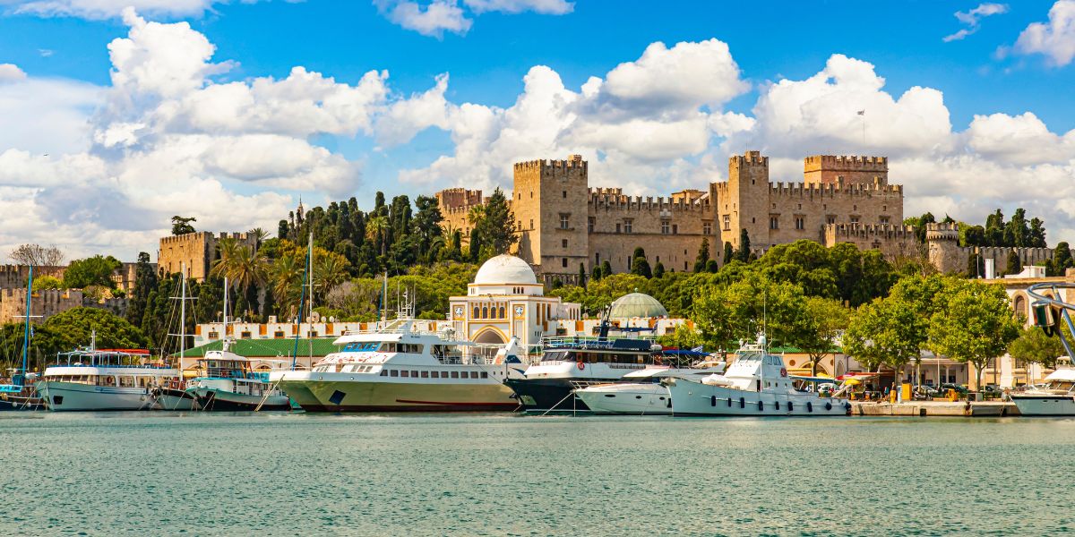 Sitia - Rhodes ferry, tickets & schedules 2026 | Ferryhopper