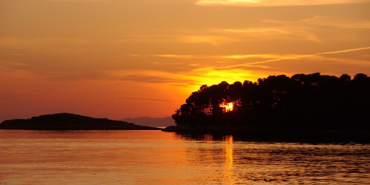 Brac - Mljet: Ferries, Bilhetes e Horários 2026 | Ferryhopper