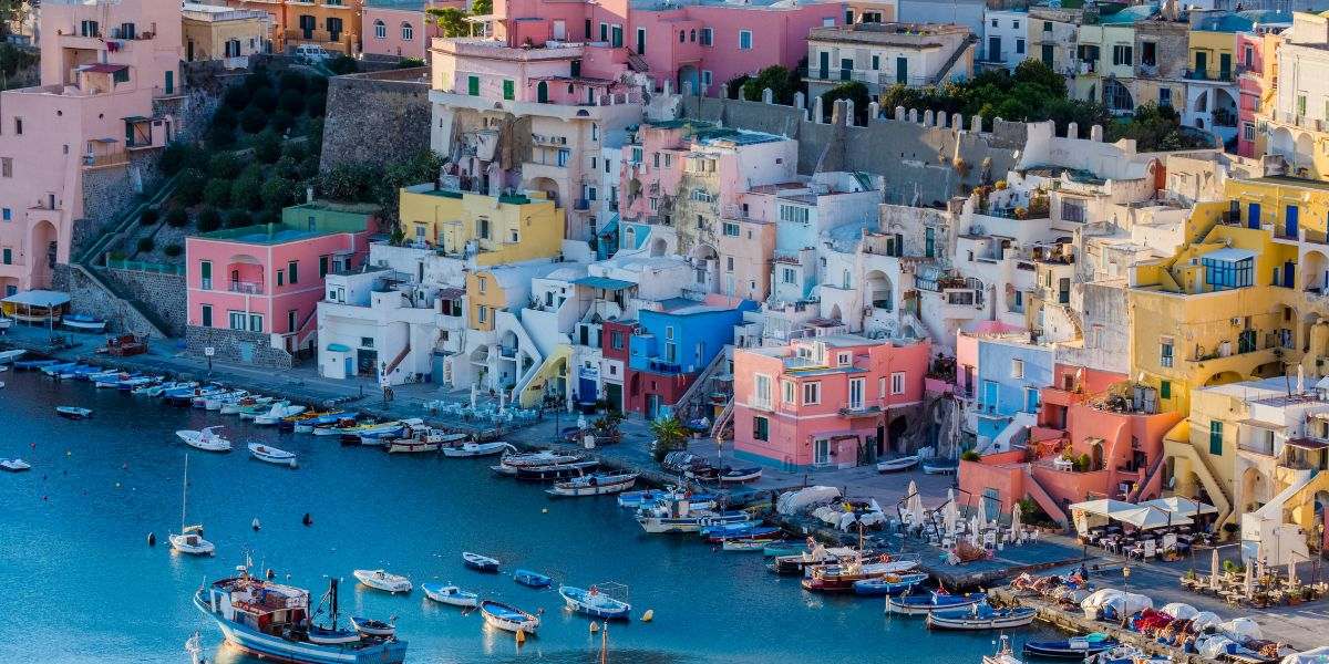 Day Trip from Naples to Procida | Ferryhopper
