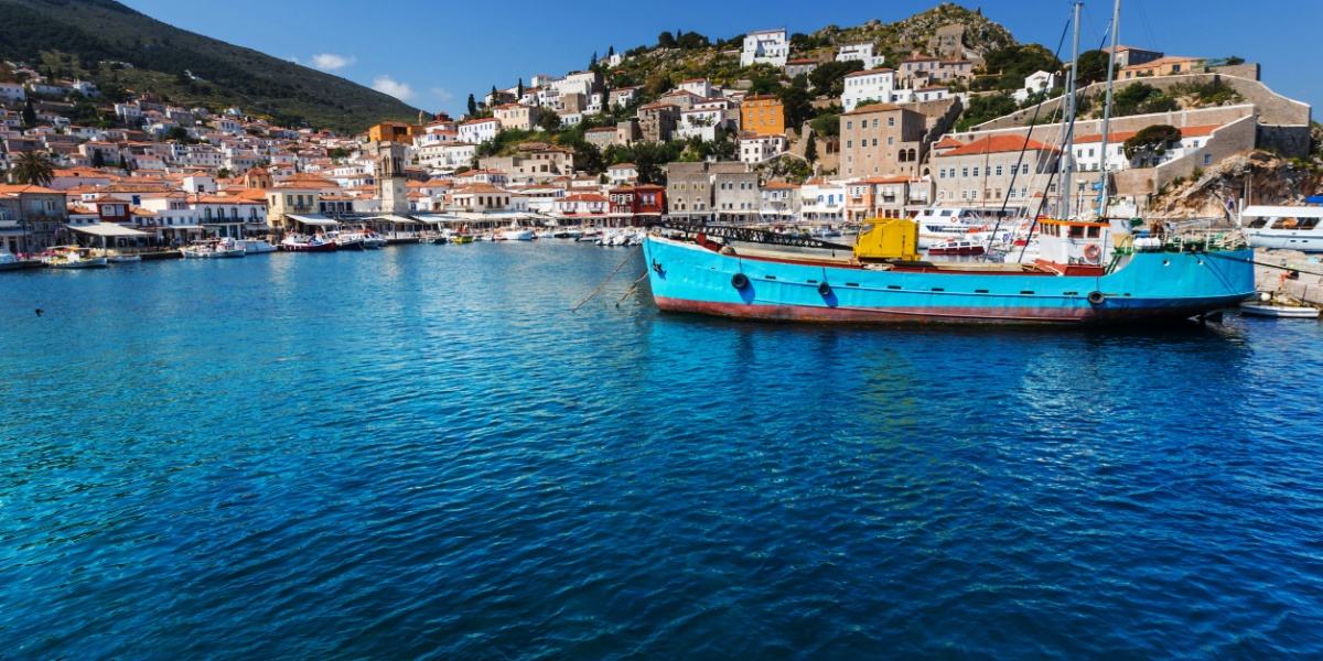 Up to 50% Saronic & Cyclades Offers by Magic Sea Ferries | Ferryhopper
