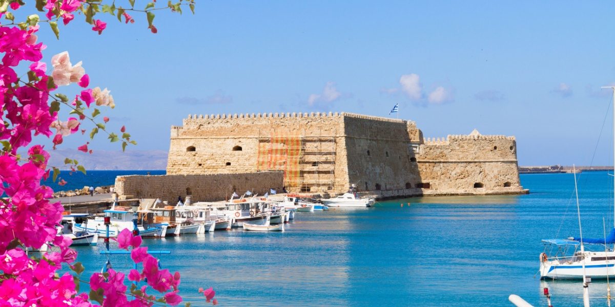 Minoan Lines: 50% Έκπτωση για Νέους Φοιτητές | Ferryhopper