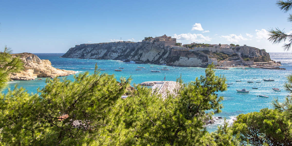 Navi Tremiti Offer for Trips to the Tremiti Islands | Ferryhopper