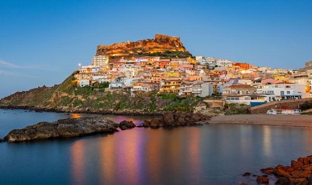 Gdzie się zatrzymać na Sardynii: Najlepsze miasta i okolice | Ferryhopper