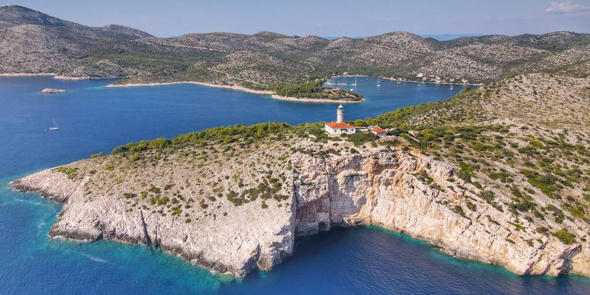 Lastovo Travel Guide & Ferry Info | Ferryhopper
